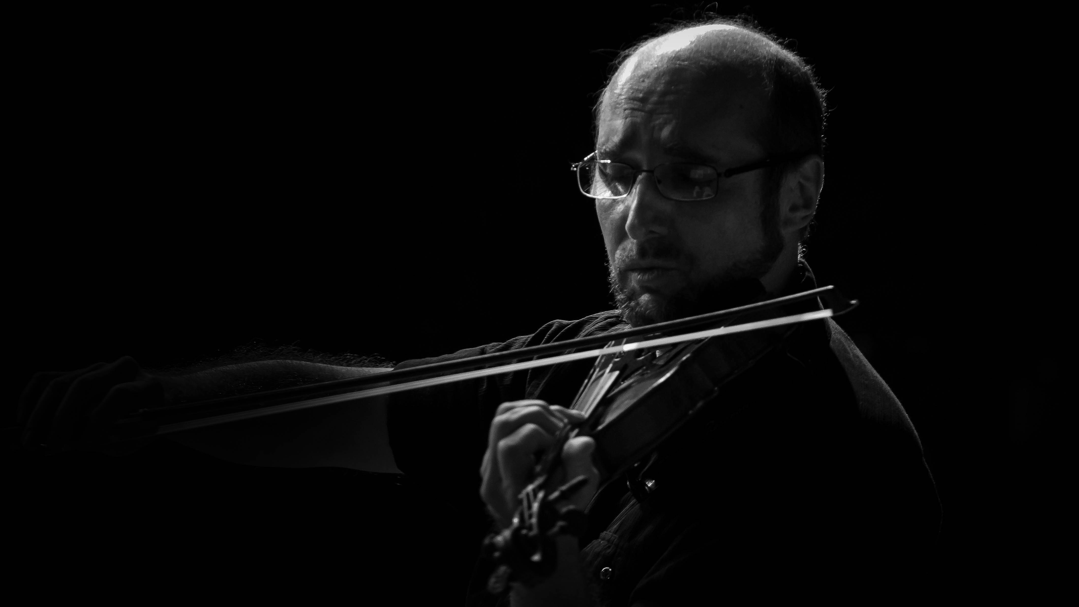 Dr. Leonid Yanovskiy – Violin Teacher, Performer, and Conductor